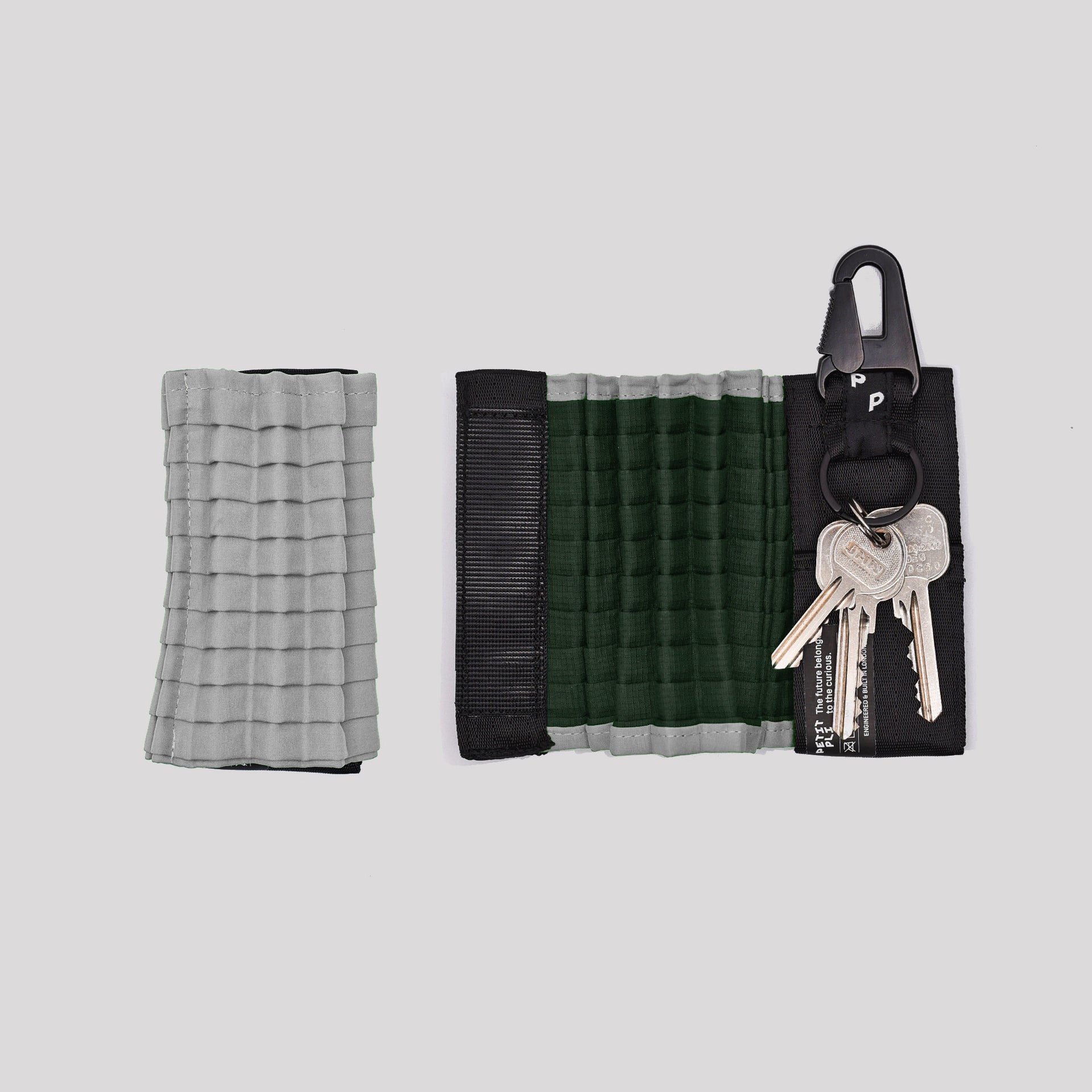 Key Holder With Keychain & Carabiner Clip - Petit Pli